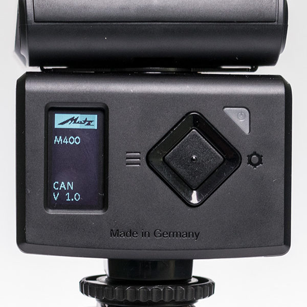 Мини светкавица Metz M400 с флагмански възможности