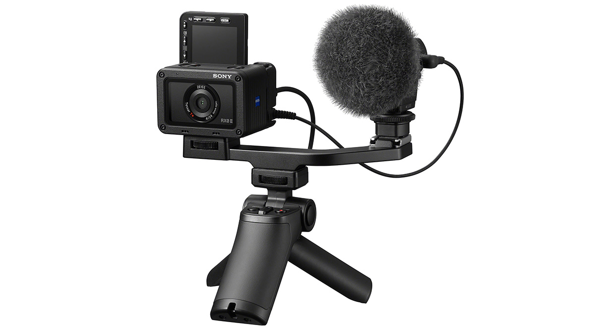 Sony представи RX0 II, най-малкия и ултракомпактен фотоапарат